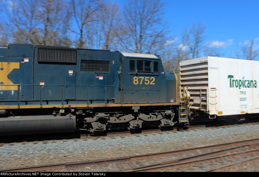 CSX 8752